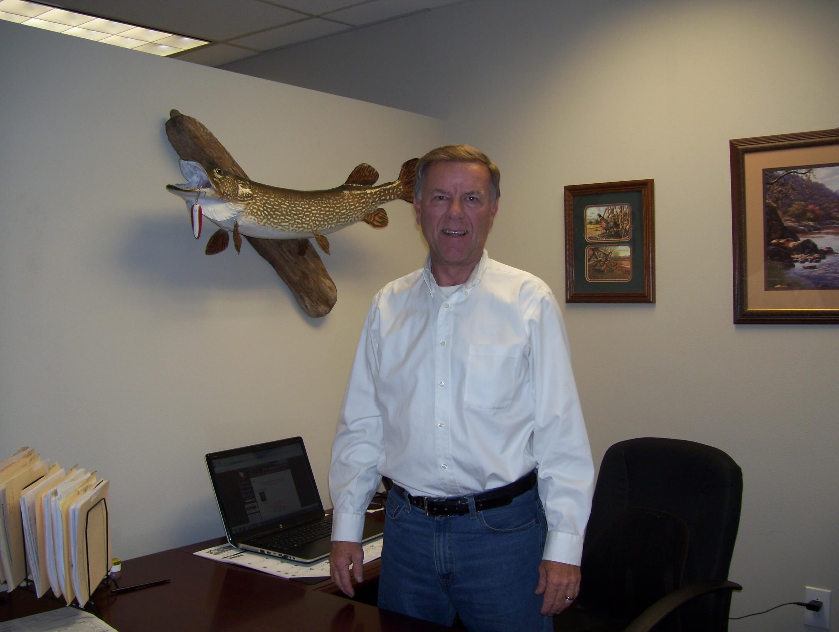 Terry Dixon - Realtor | Auctioneer - United Country Hamele Auction and ...